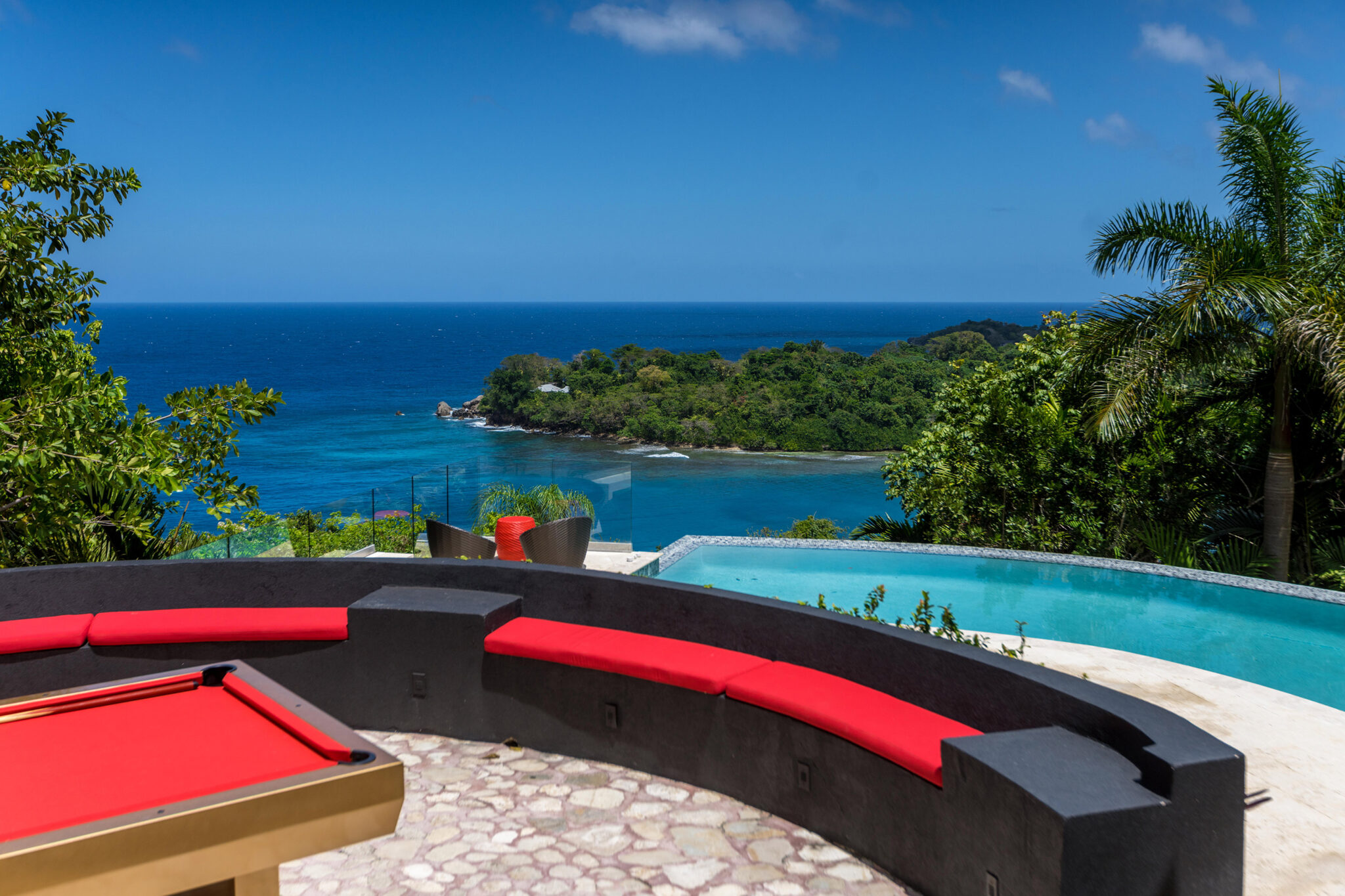 FOOD & DRINK - Geejam Hotel