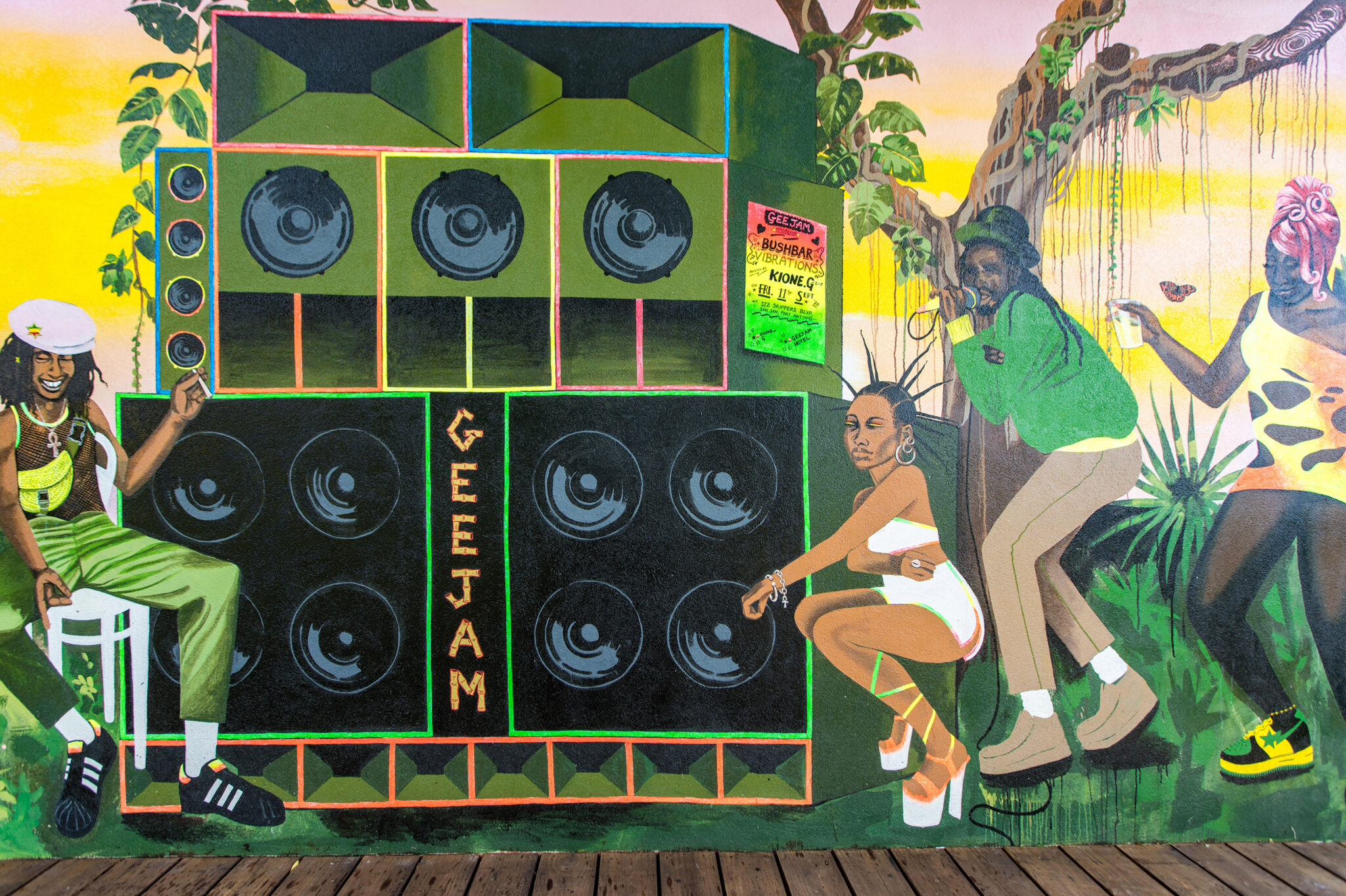 FOOD & DRINK - Geejam Hotel